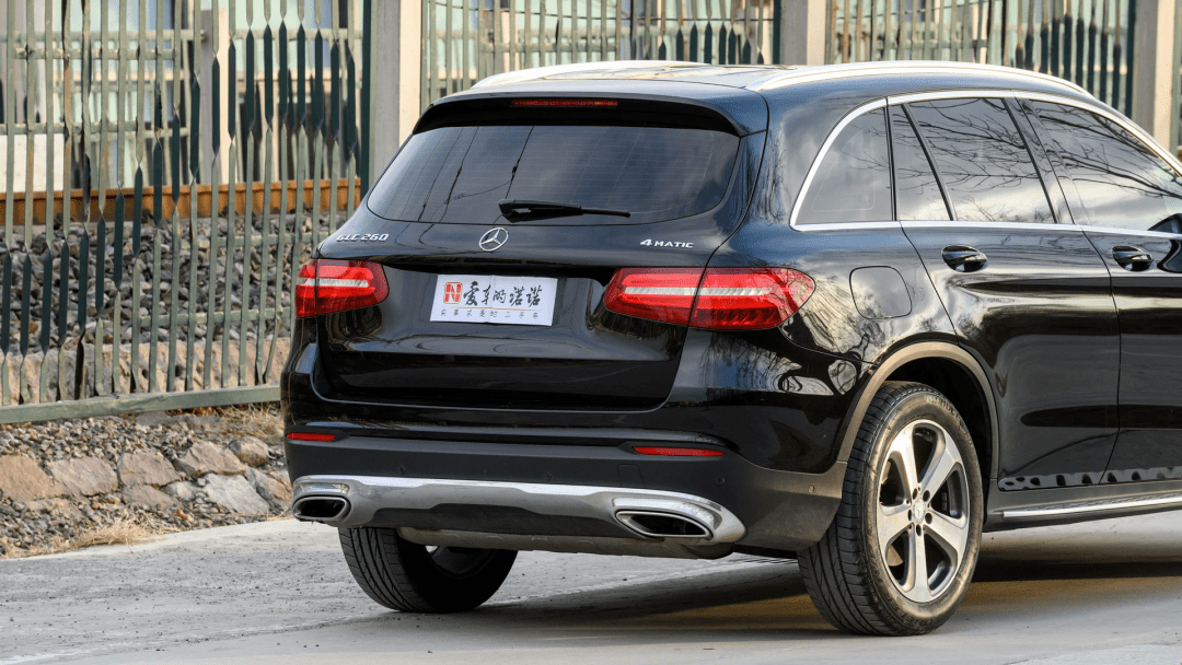 【路试笔记】准新内饰二手价格，23万不到的奔驰GLC260豪华型_搜狐汽车_搜狐网