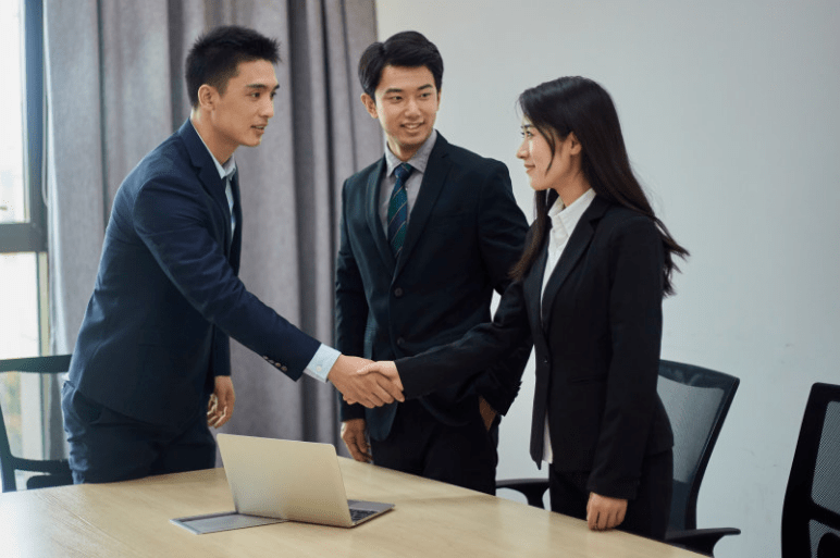 入行15天连开2单，总结出成交3步骤，客户都要给我介绍女朋友_装修_公司_问题