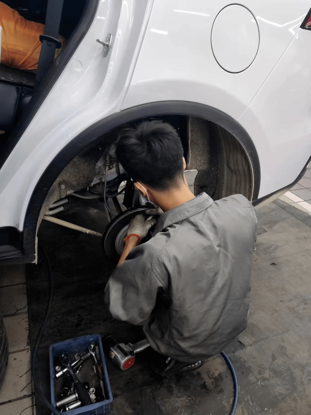 唐DM-i FSD可变阻尼减振器3480元，春节前后到店可安装_搜狐汽车_搜狐网