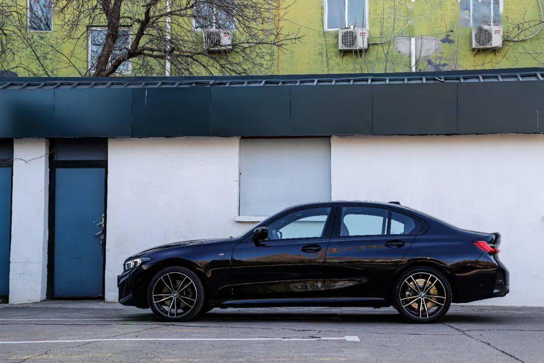 2.0T+8AT，6.3秒破百，它才是中型车的标杆？_搜狐汽车_搜狐网