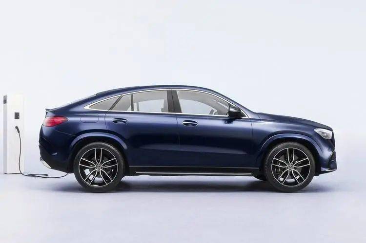 越改越丑？全新奔驰GLE长这样，这设计宝马奥迪都要笑了！_搜狐汽车_搜狐网