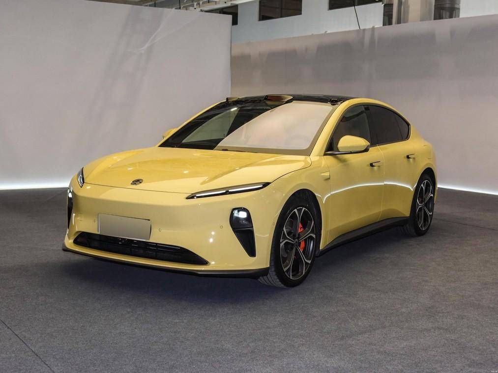 刚刚下线的飞凡F7和蔚来ET5哪款更值得出手？对比之后你就知道了_搜狐汽车_搜狐网