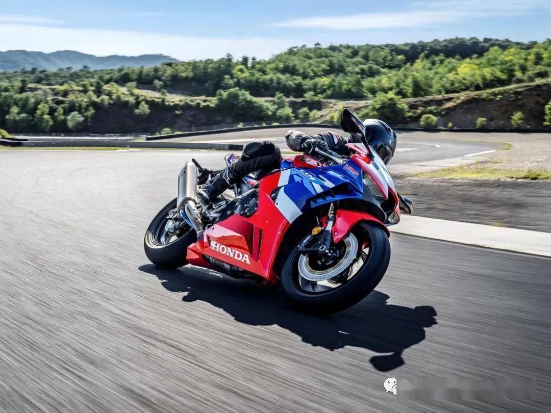 【接受预定】CBR1000RR-R SP 新系列三个不同版本_搜狐汽车_搜狐网