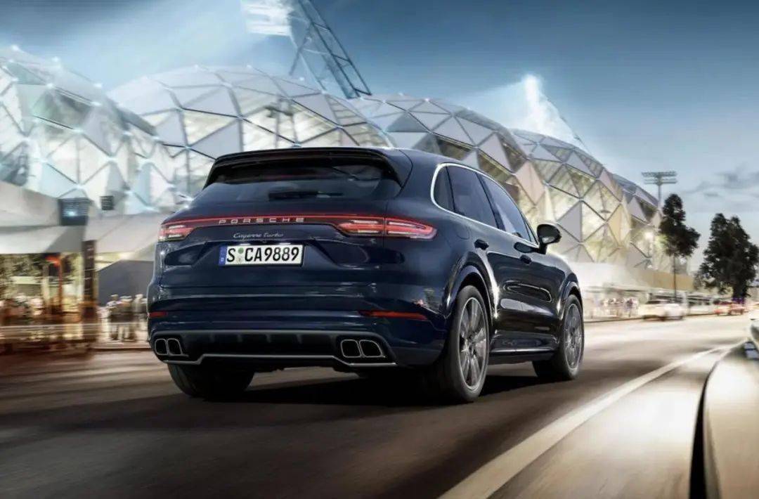 BBA只能算小弟！3.0T+8AT起步，全世界最快SUV，懂车都选它！_搜狐汽车_搜狐网