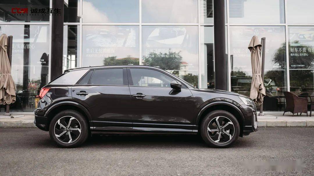 (最新到店)纯电续航325km，家用代步合适，车龄仅几个月，15万多就能拿下！【奥迪Q2L e-tron 纯电智享型】_搜狐汽车_搜狐网