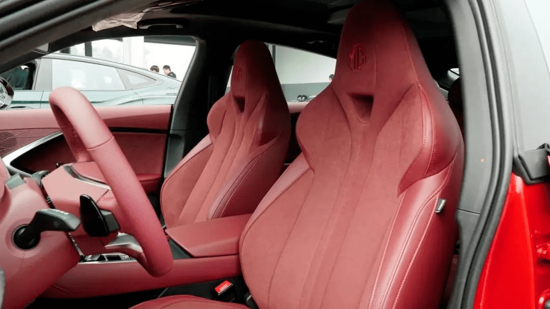 2.0T+9AT，261马力，近4.9米，33寸大屏，12万起，这么买最划算_搜狐汽车_搜狐网