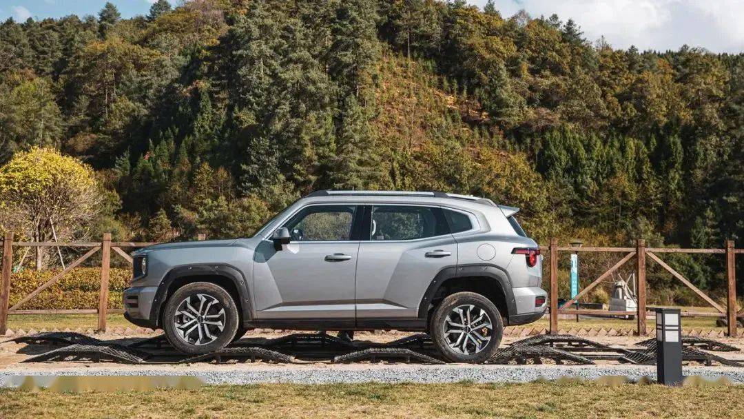 2.0T+8AT，254马力，3种动力，四驱，有国产越野，合资不香了_搜狐汽车_搜狐网