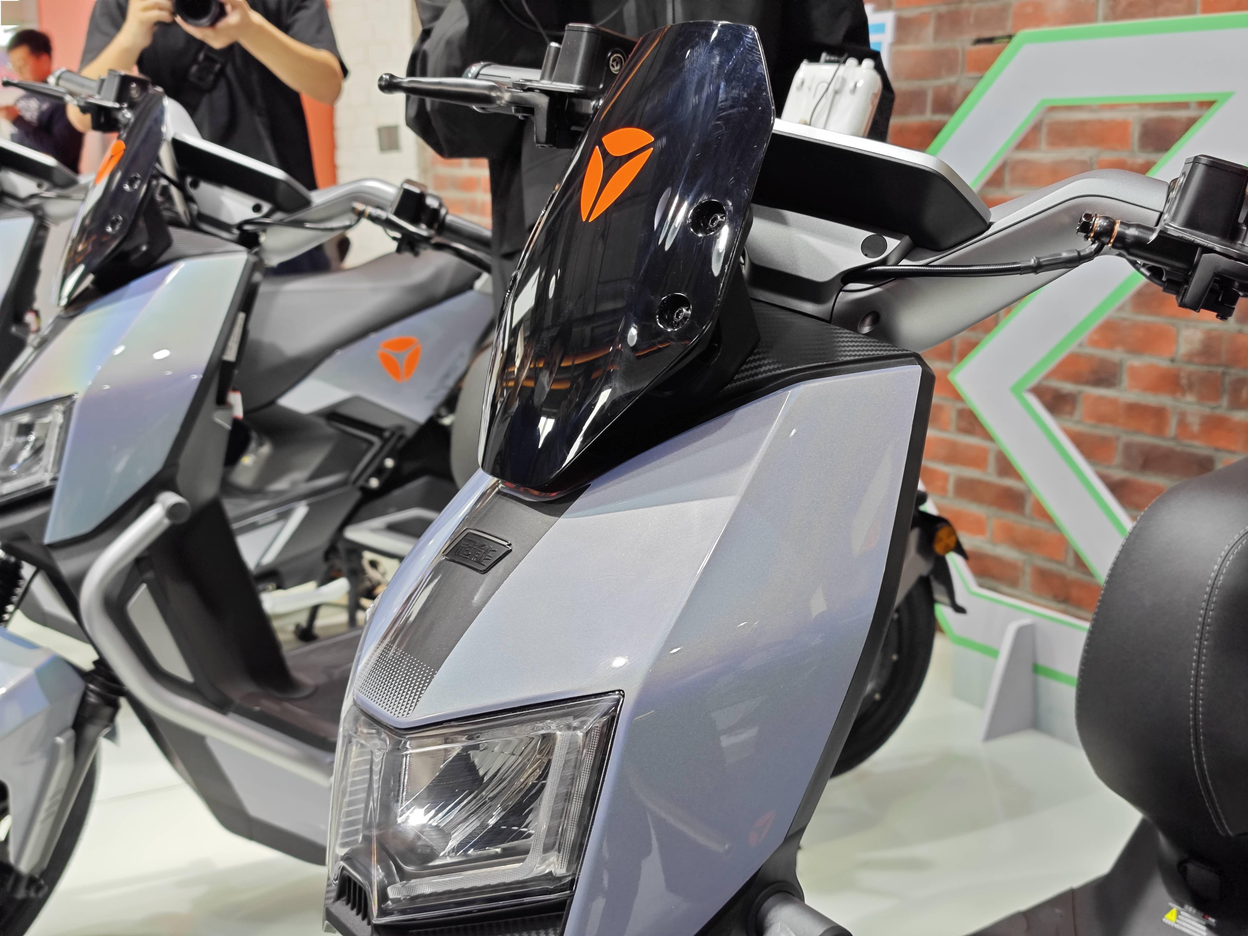 科技赋能产品不断升级，雅迪冠能系列再迎新突破！_搜狐汽车_搜狐网