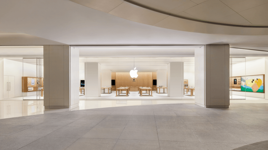 深圳第二家 Apple Store 开业，我们采访了 3 位「不一样」的店员_的设计_新店_万象