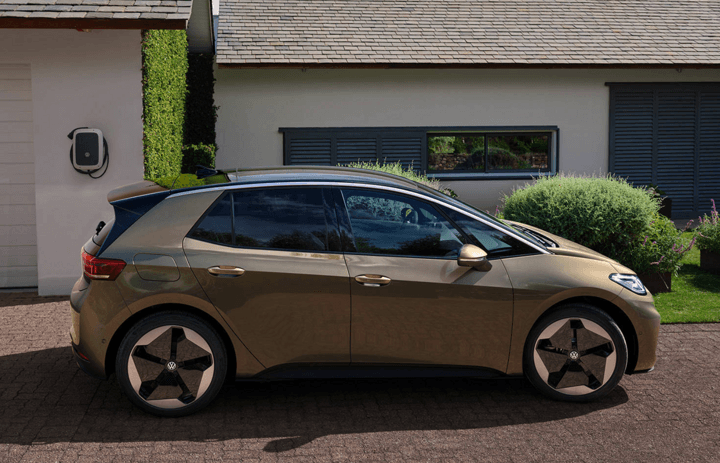 新款ID.3海外售价曝光，32万起步，比国内贵太多！_搜狐汽车_搜狐网