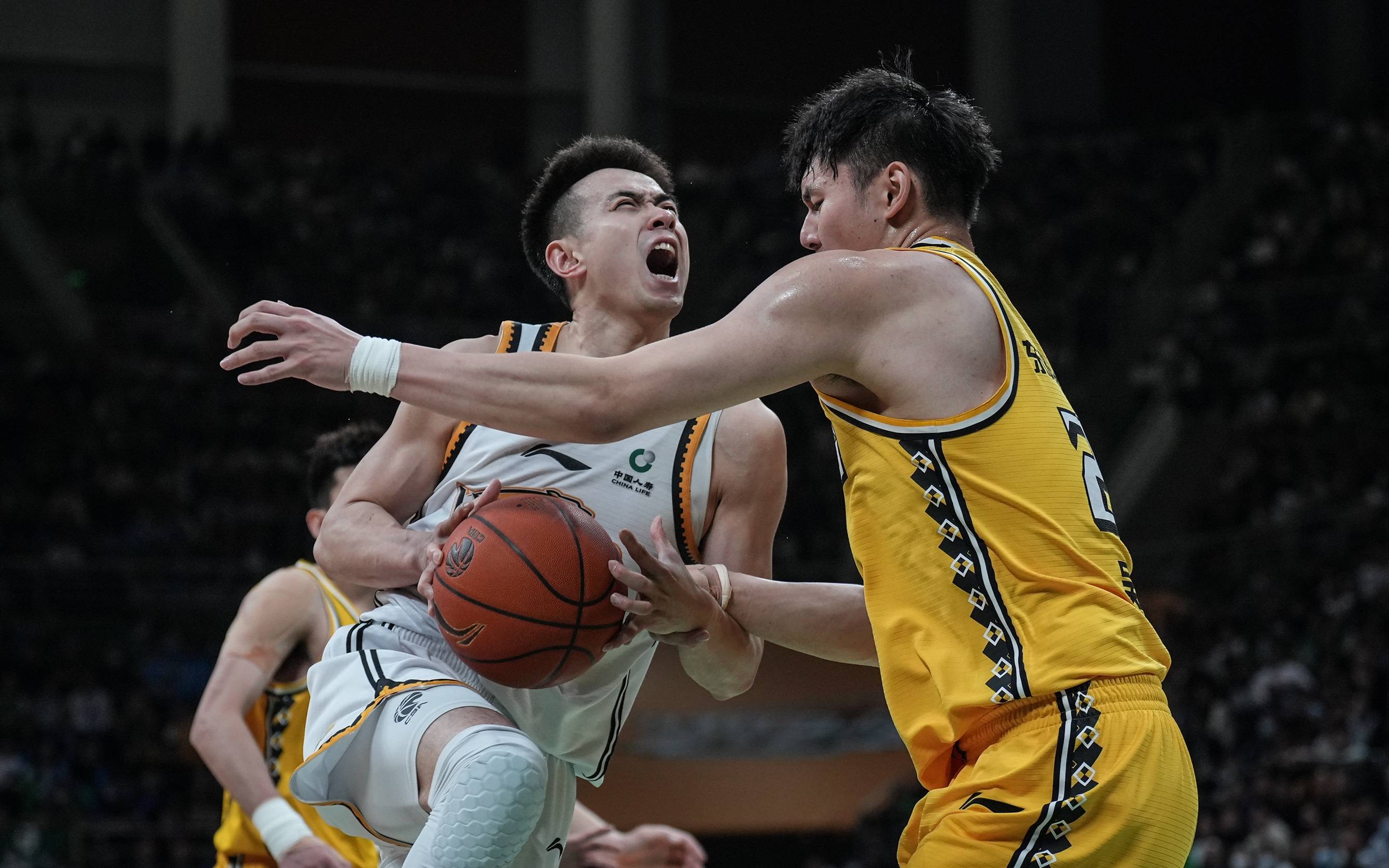 辽宁连续4年进CBA总决赛，“劳模”赵继伟累到吐_广厦_杨鸣_常规赛