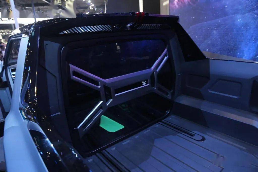 2023上海车展——来自“未来”的上汽大通MAXUS GST概念皮卡_搜狐汽车_搜狐网