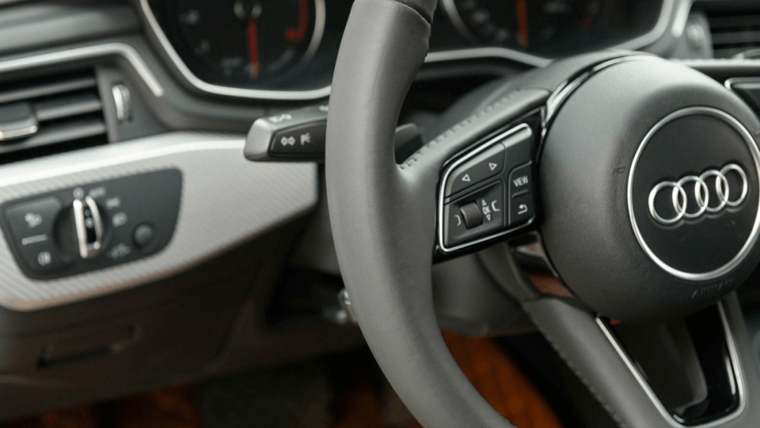 【路试笔记】内饰新、车况好，这台奥迪A4L 5折还不到？_搜狐汽车_搜狐网