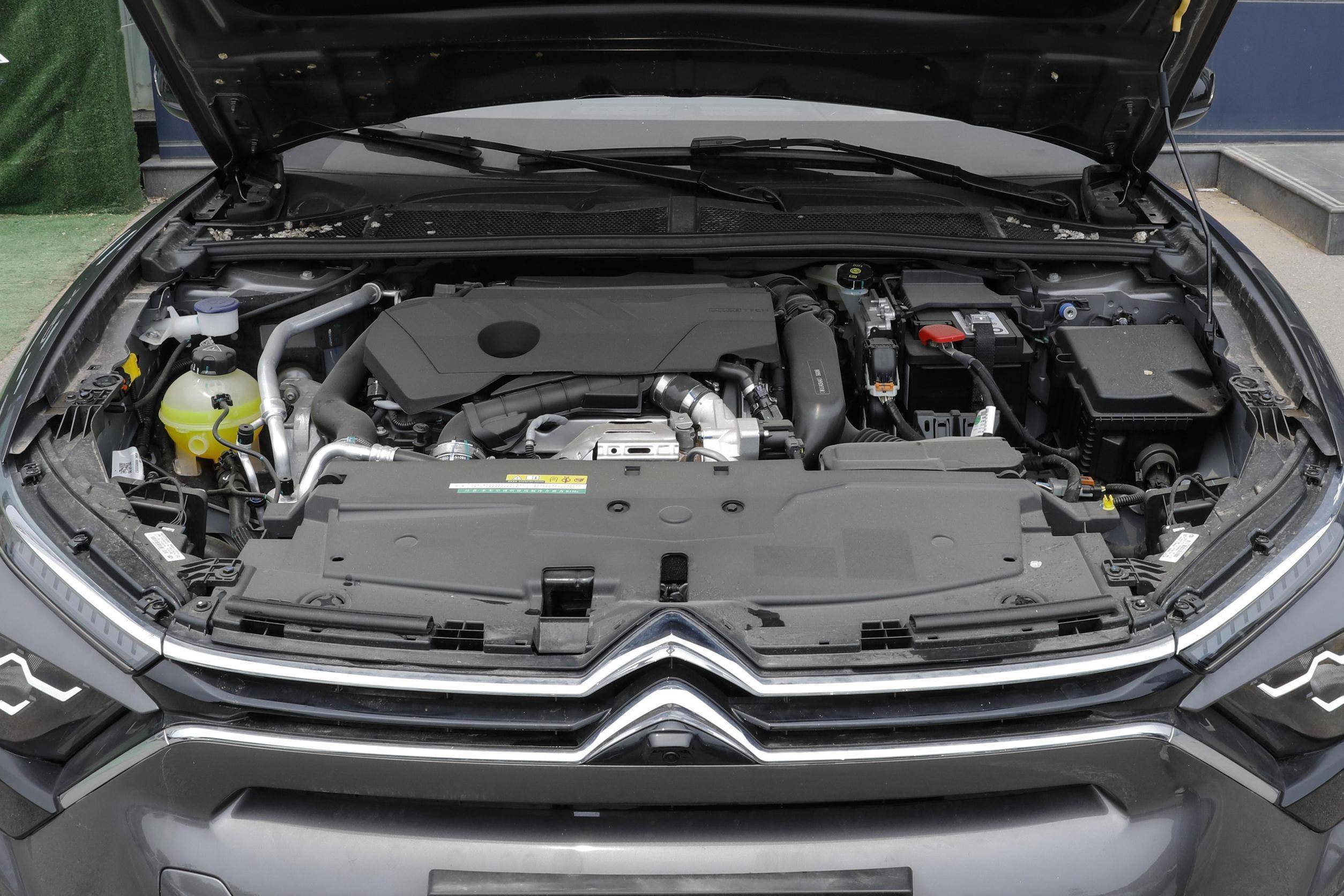 售14.37万起，外形潮酷，空间实用，雪铁龙凡尔赛C5X值得购买吗？_搜狐汽车_搜狐网