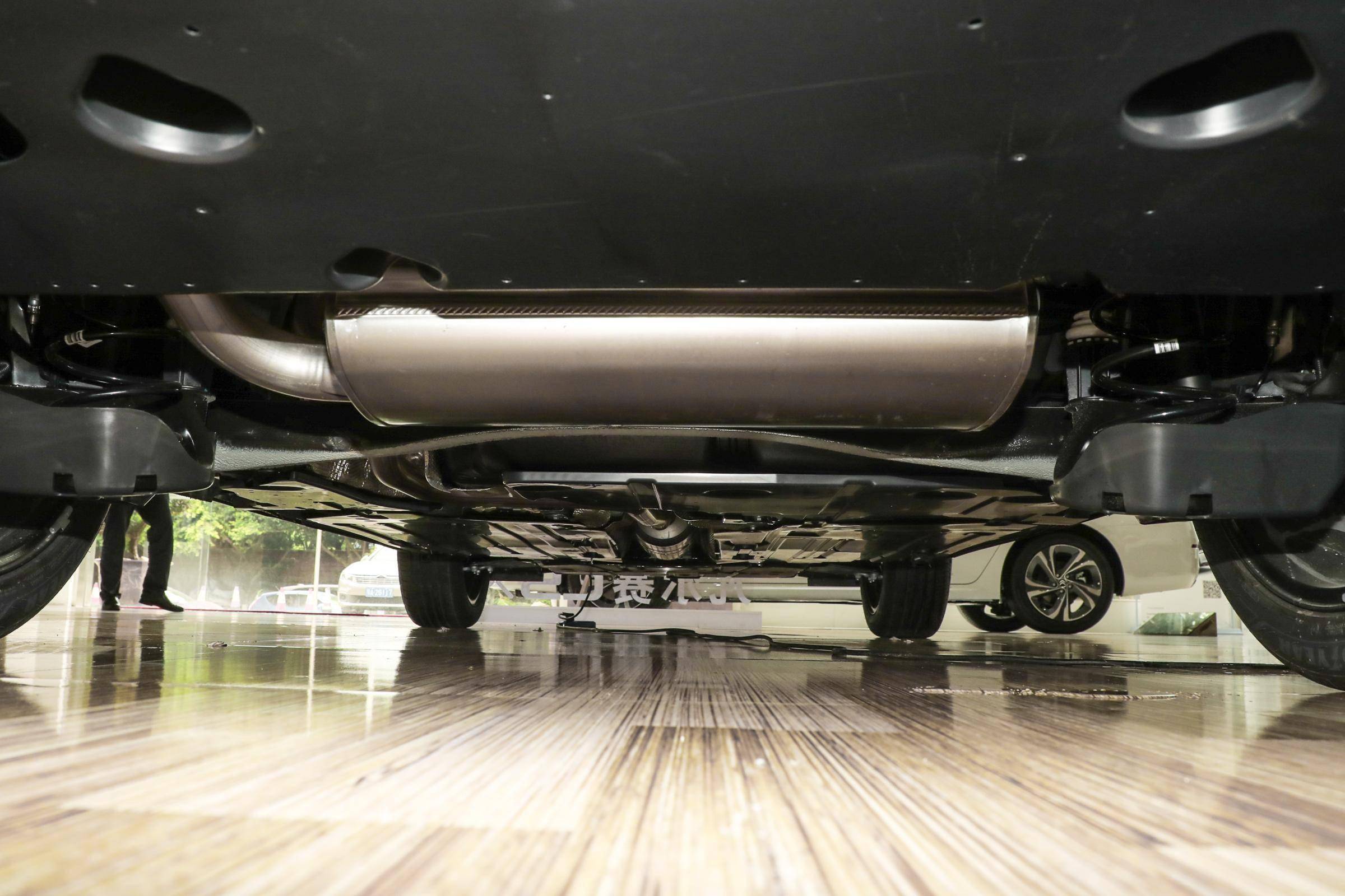 售14.37万起，外形潮酷，空间实用，雪铁龙凡尔赛C5X值得购买吗？_搜狐汽车_搜狐网