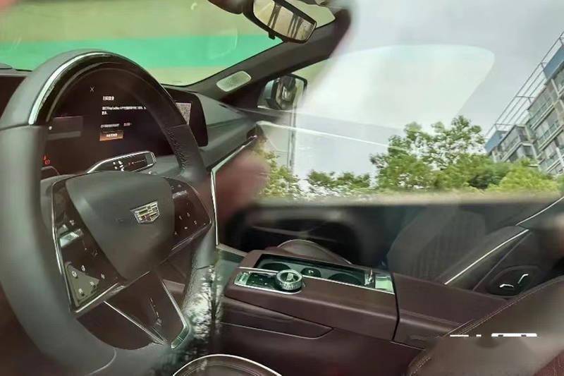 凯迪拉克新CT6配33英寸曲面屏！4S店：5月20日上市_搜狐汽车_搜狐网