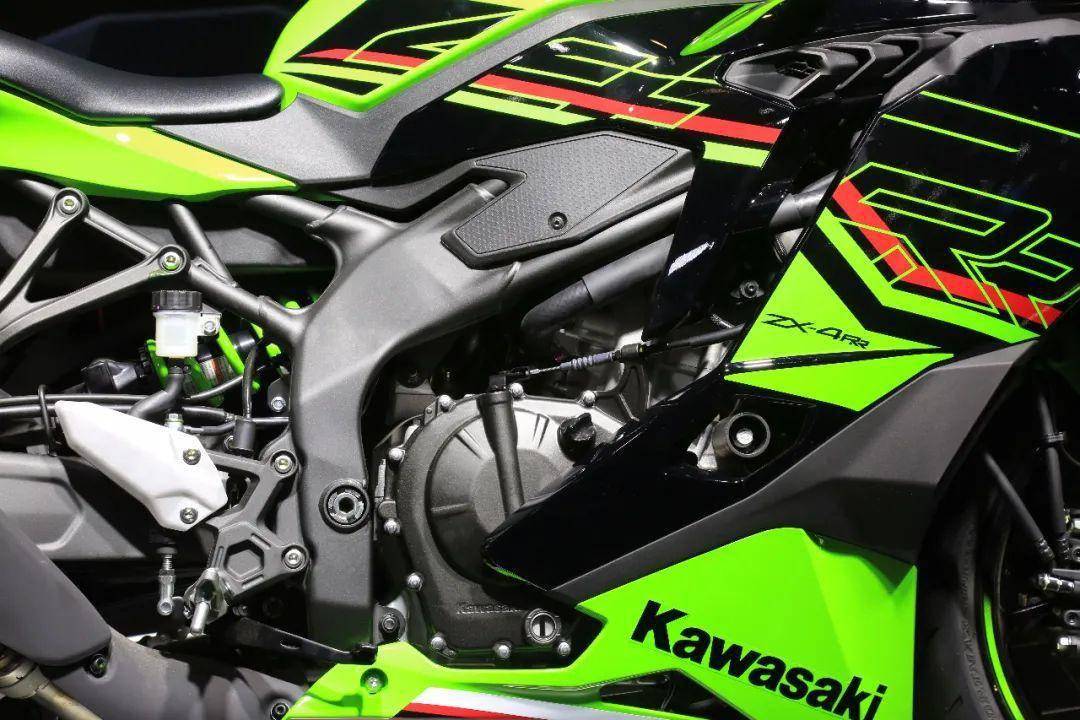 【北京摩展】6.98万元起，川崎Ninja ZX-4R/RR激情登场！_搜狐汽车_搜狐网