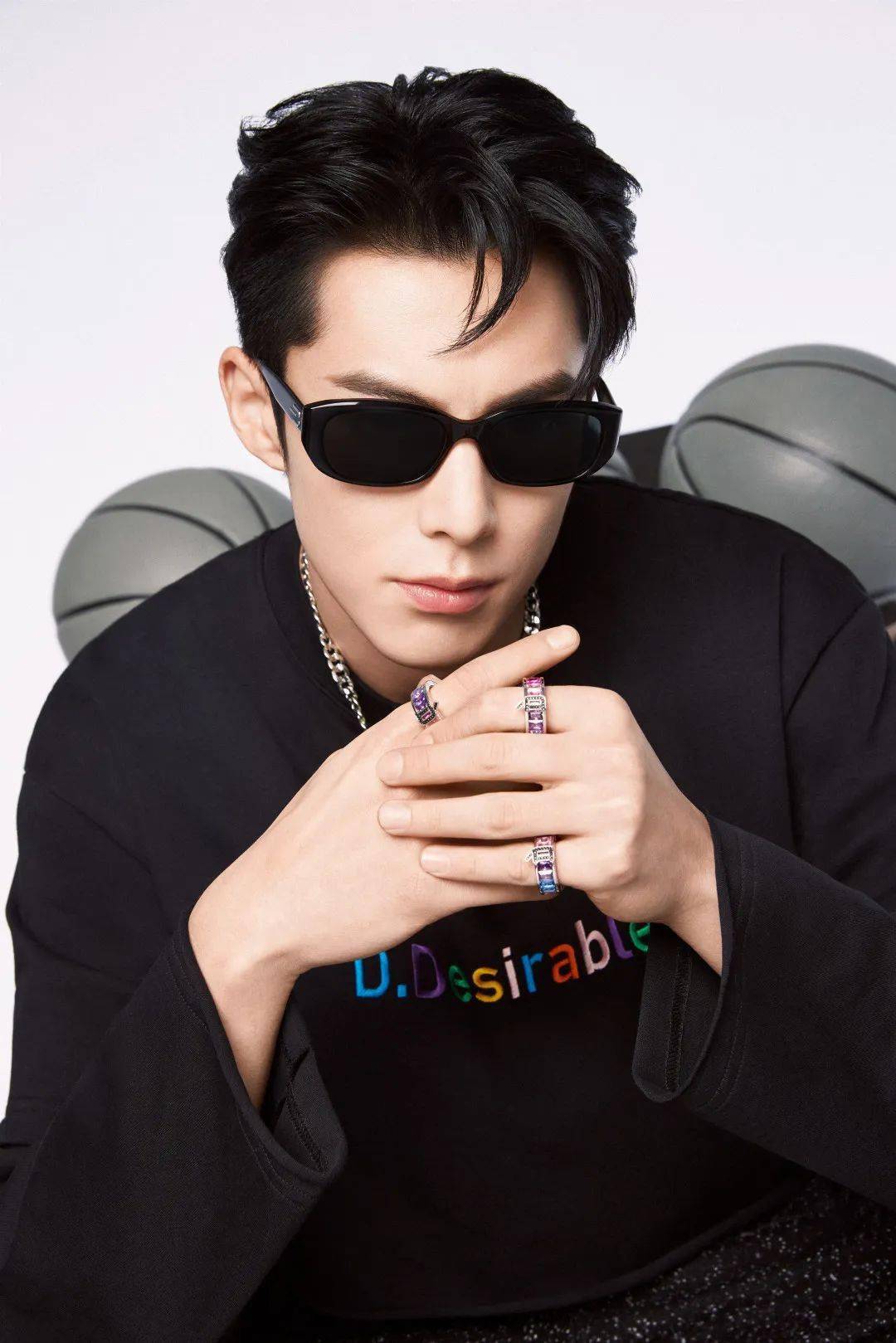 每天认识一个潮牌 | 王鹤棣个人潮牌 D.Desirable_品牌_春夏_趋势