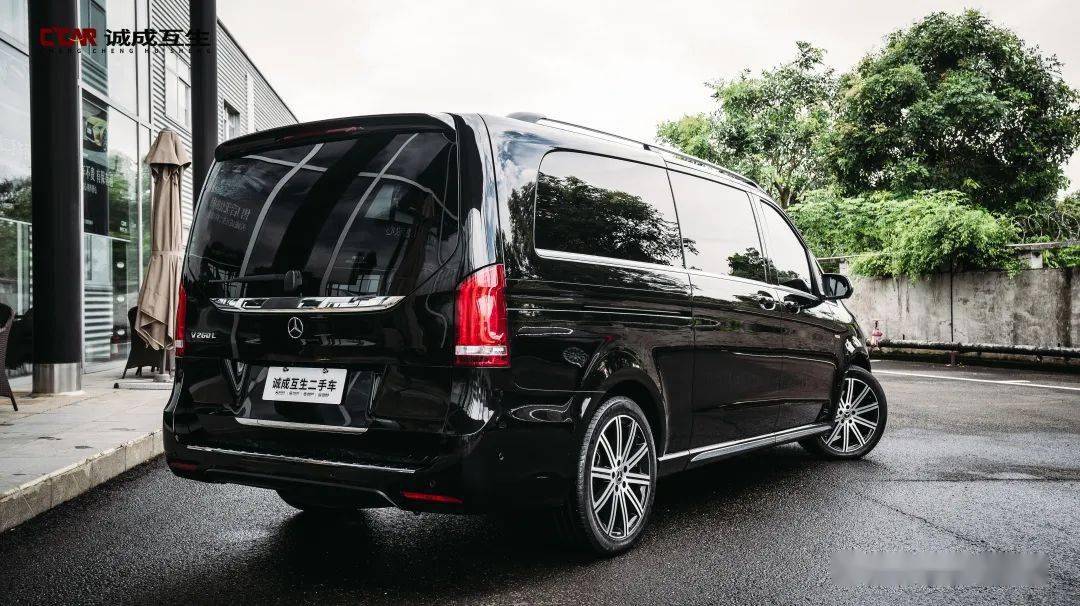 (最新到店)豪华商务MPV，划算不止一点点！【奔驰V级 V260L 长轴距豪华版】_搜狐汽车_搜狐网