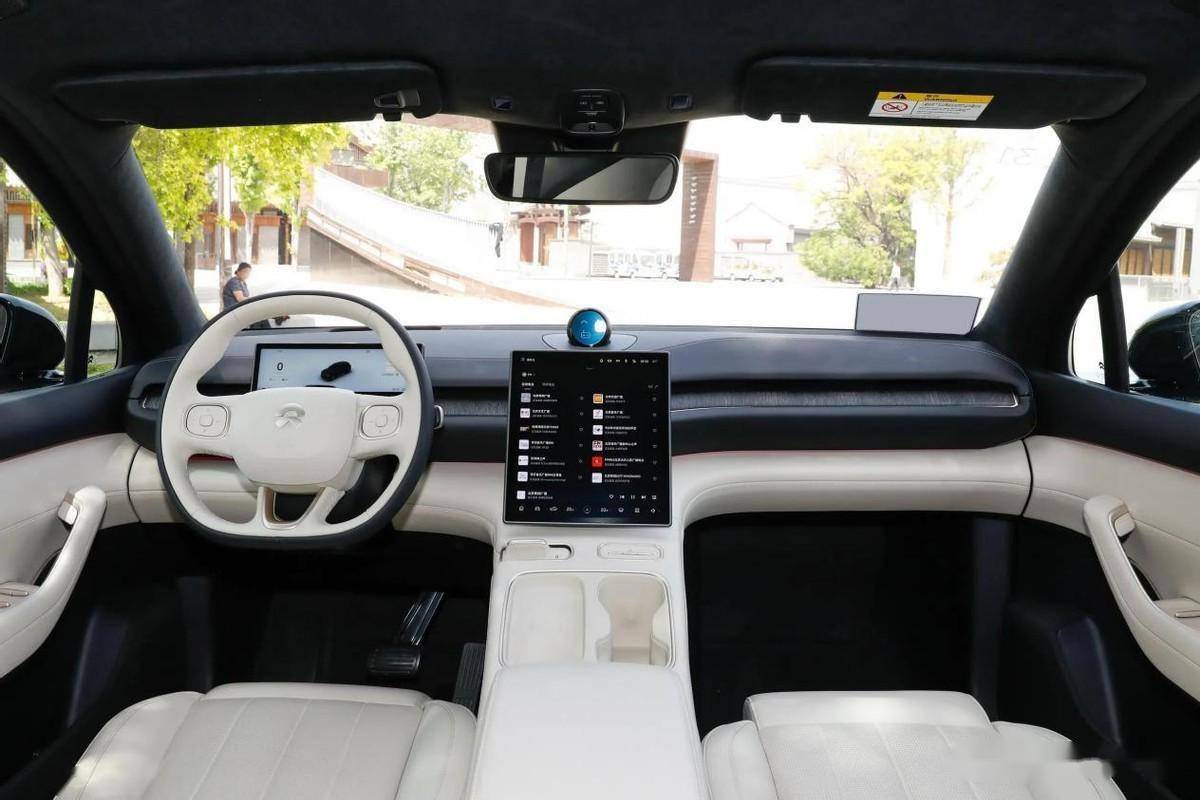 蔚来ES6官宣降价3万，若预算35万落地，选它还是岚图FREE？_搜狐汽车_搜狐网