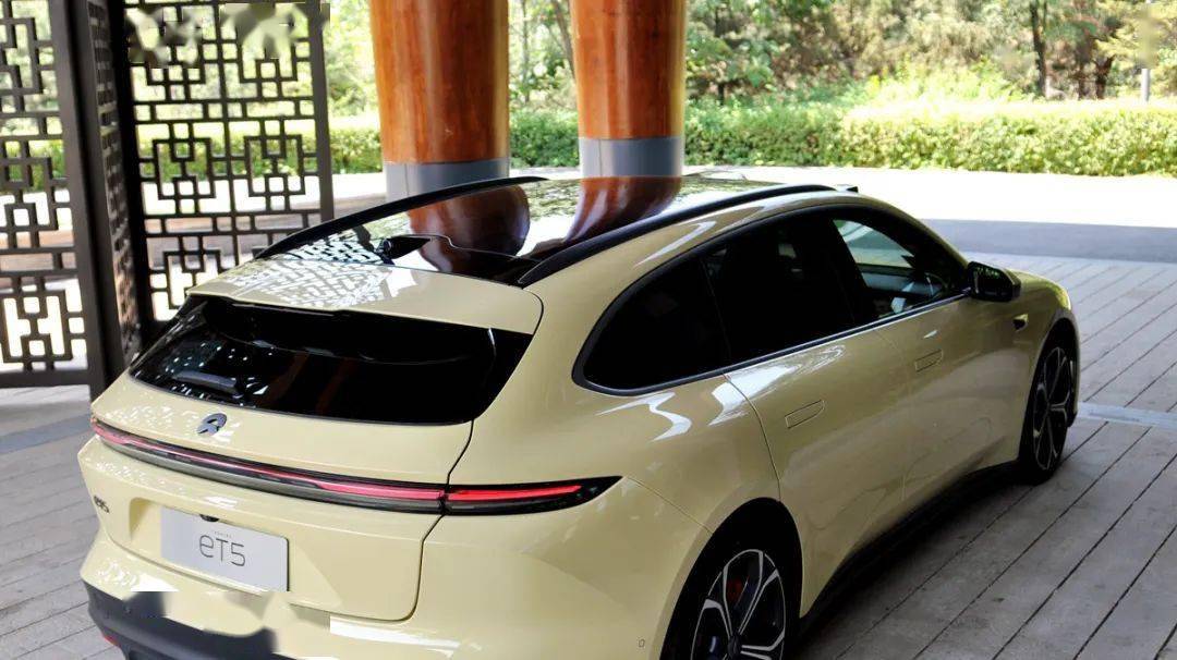 满足小家庭用户的大需求 TC君抢先试驾蔚来ET5旅行版_搜狐汽车_搜狐网