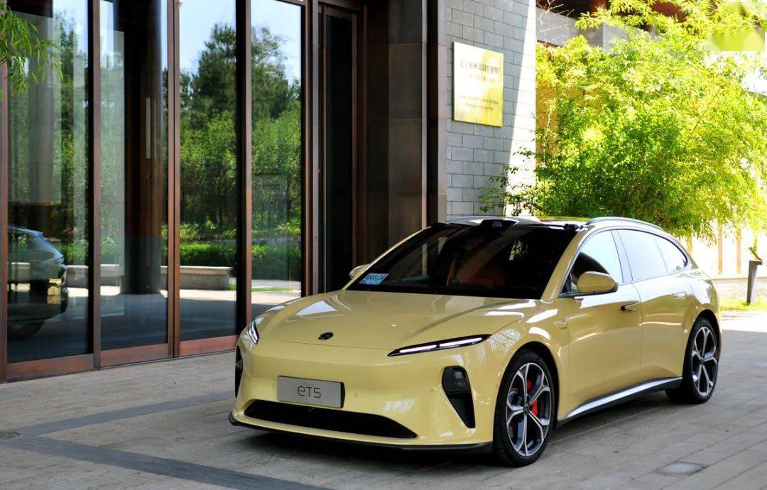 满足小家庭用户的大需求 TC君抢先试驾蔚来ET5旅行版_搜狐汽车_搜狐网