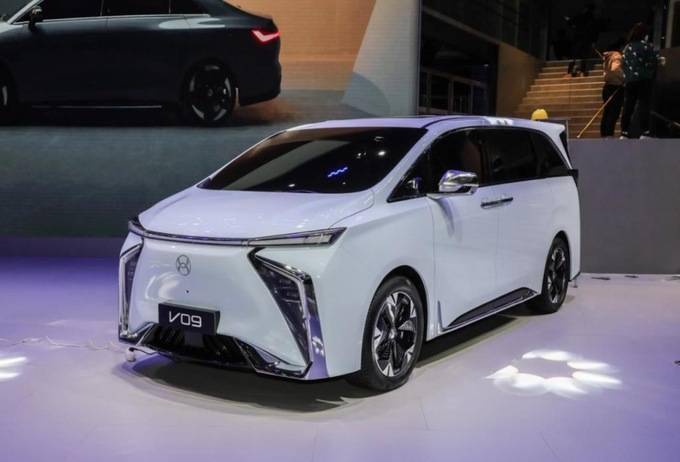 高端MPV疯狂内卷，全是大神，合创V09很难复制腾势D9的成功_搜狐汽车_搜狐网