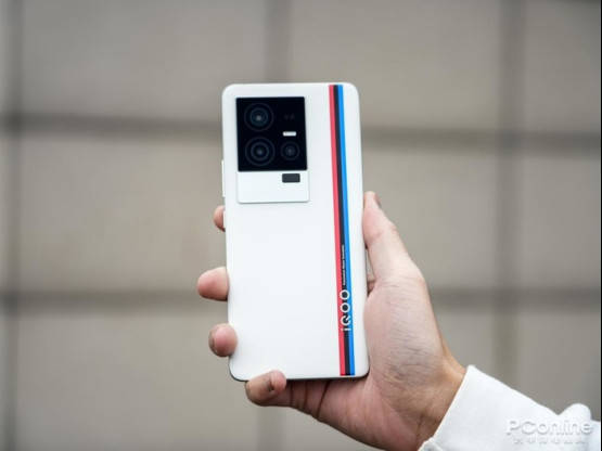 有取有舍，iQOO 12采用国产1.5k直屏，影像方面迎来重大升级_新机_前代_手机