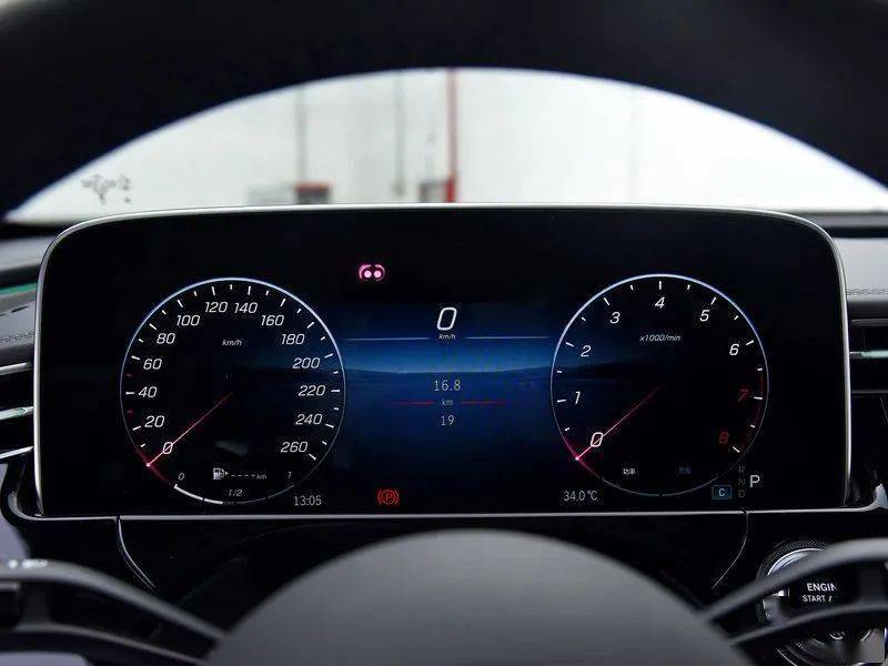 纵置后驱2.0T，豪华优雅奔驰E级，A6L、5系如何招架？_搜狐汽车_搜狐网