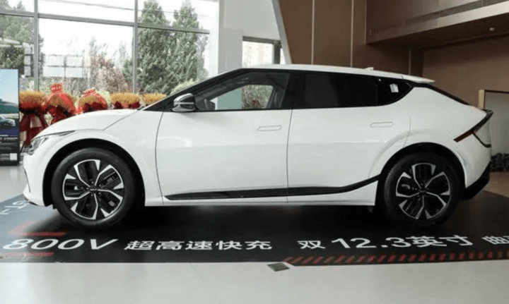 新款起亚EV6谍照曝光，换装磷酸铁锂电池，入门版售价更低_搜狐汽车_搜狐网