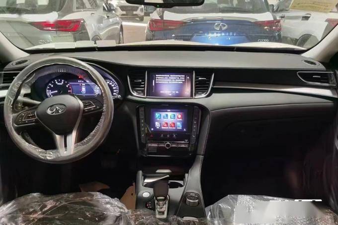 英菲尼迪4S店库存积压24个月 QX50原价35万-现仅21万_搜狐汽车_搜狐网