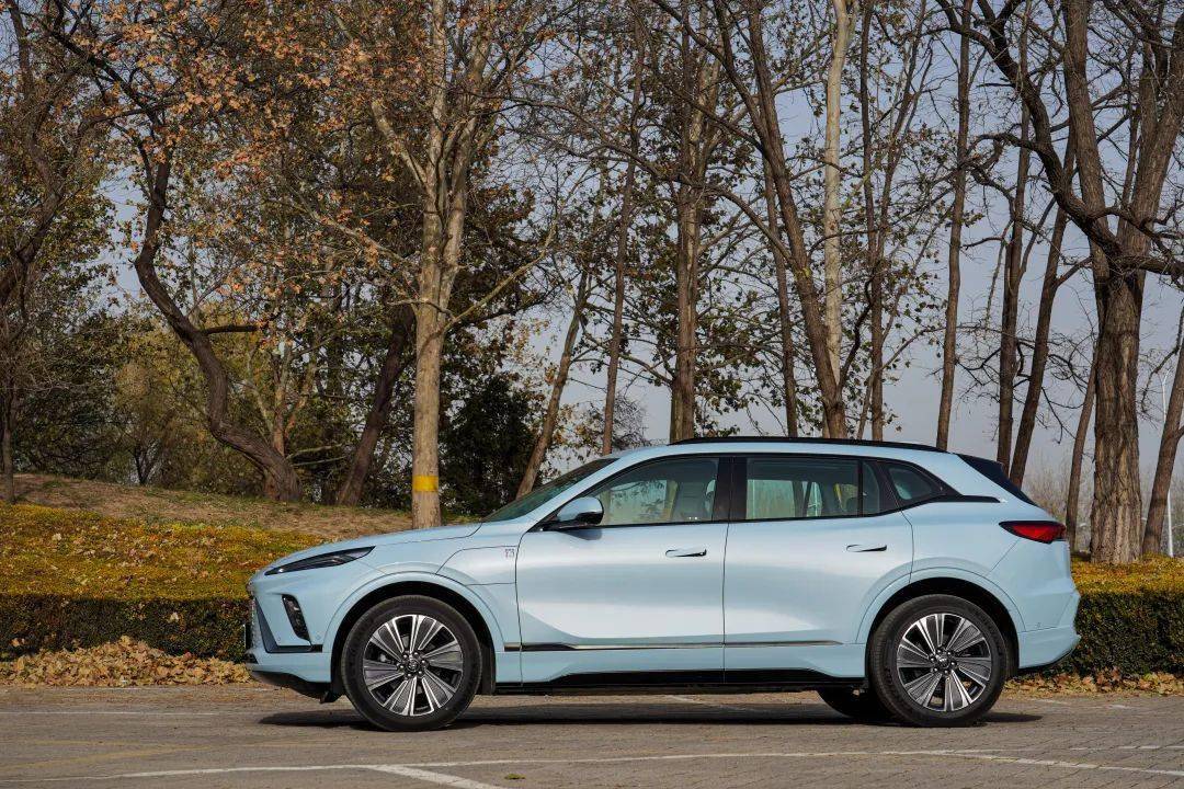 合资中大型SUV，标配L2级驾驶辅助+30英寸大屏，不到20万？_搜狐汽车_搜狐网